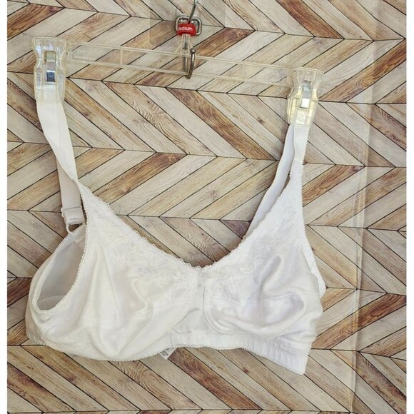 Trulife | Intimates & Sleepwear | White Trulife Lace Accent Softcup ...